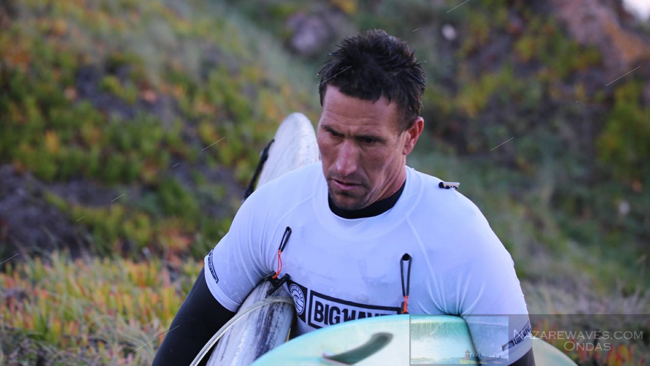 Big Wave Awards Winners 2018 - WSL - NEWS - Nazaré Big Waves Surf ...